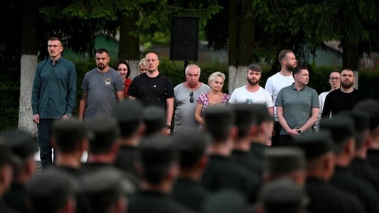 Zelenskiy brings Azovstal commanders back to Ukraine from Turkey - MTV ...