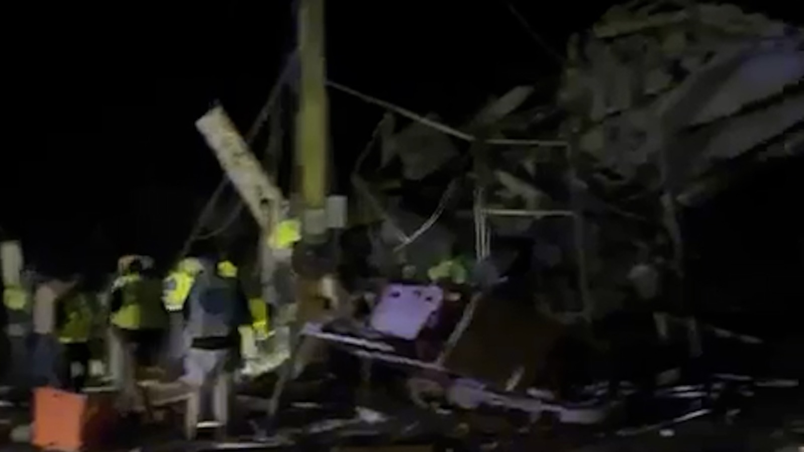 Watch: A Building Completely Destroyed and Martyrs Fallen - MTV Lebanon