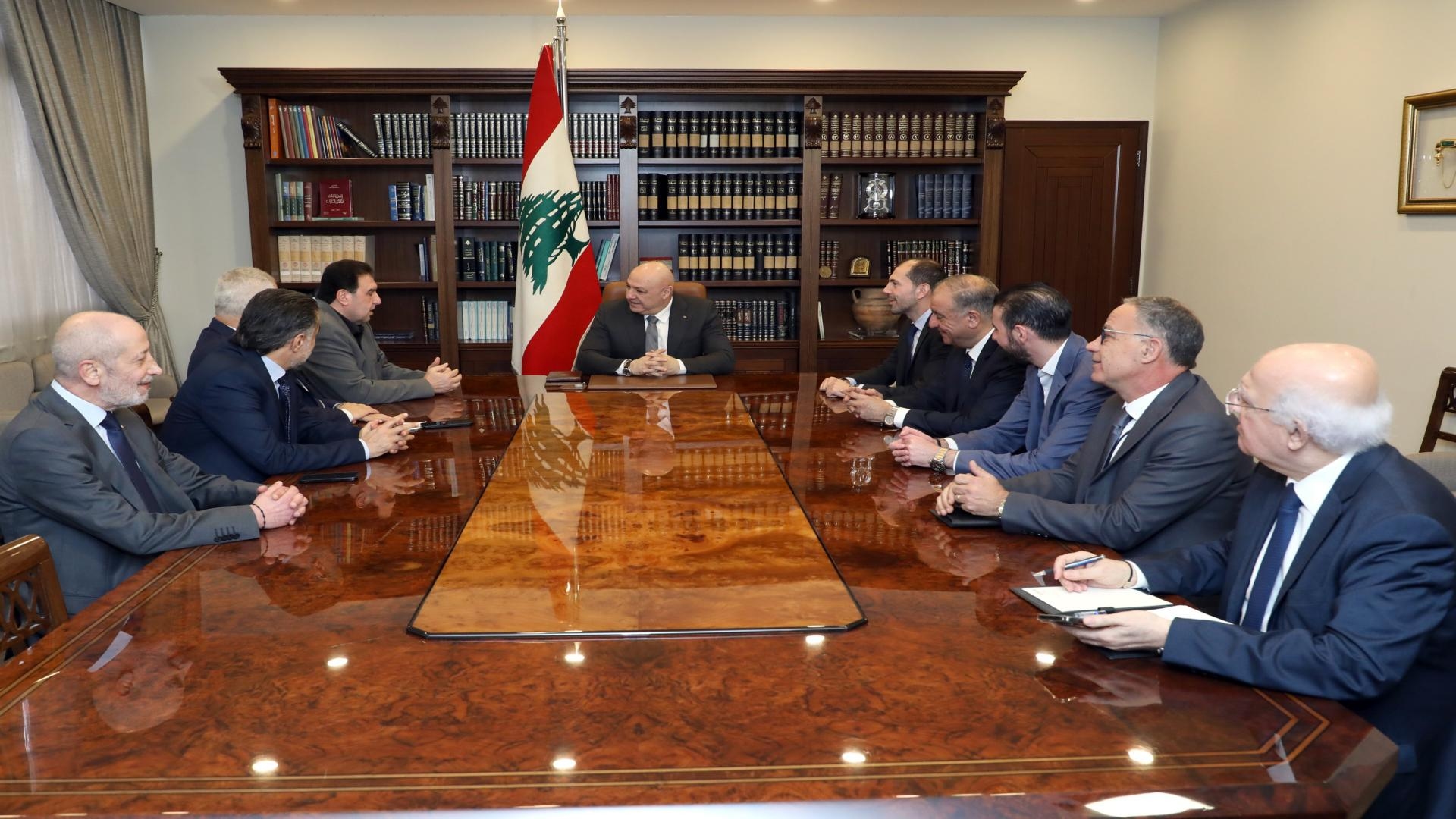 President Aoun meets with visitors - MTV Lebanon