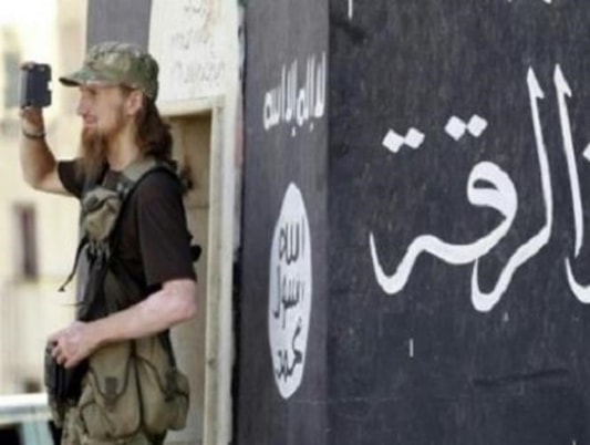 ISIS Militant Takes Selfie, Shows U.S. Where Command Center Is - MTV Lebanon
