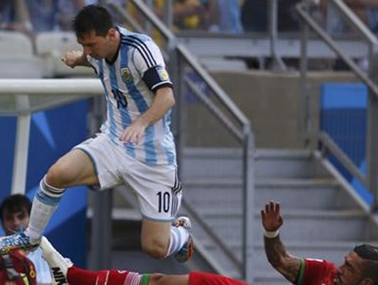 Statement: FC Barcelona updates Lionel Messi suffered a tear in the ...