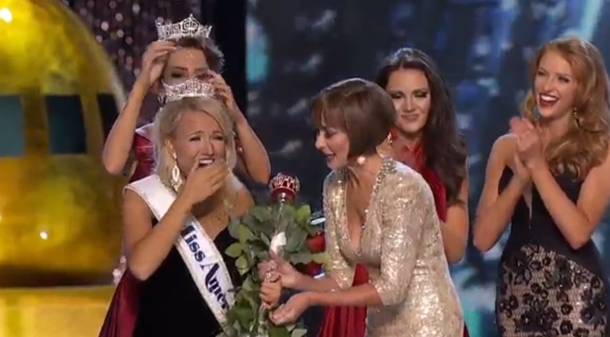 Miss Arkansas crowned Miss America 2017 in pageant's 96th year - MTV ...