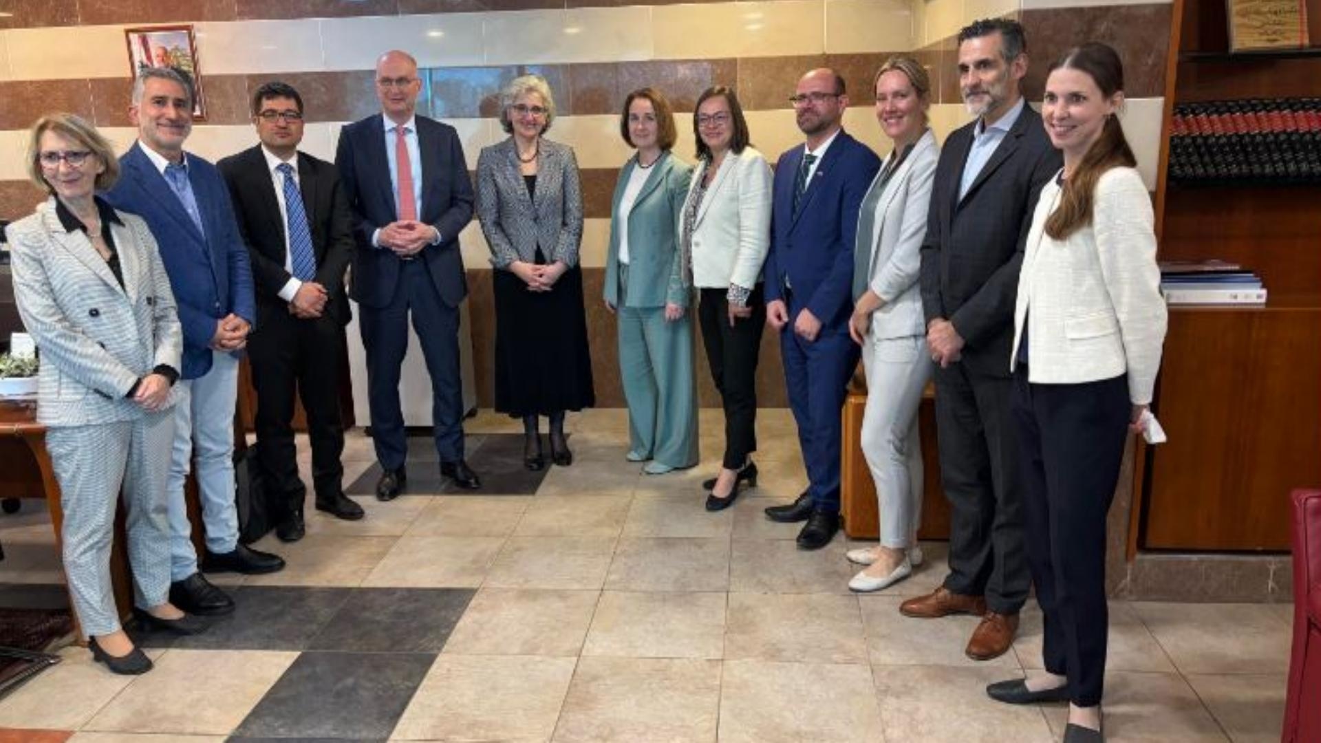 Karami discusses educational projects with German government delegation ...