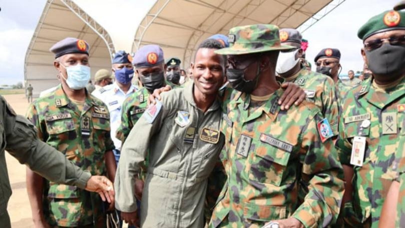 Bandit fire brings down Nigeria air force jet, pilot survives - MTV Lebanon