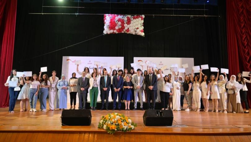 مؤسسة مخزومي تحتفل بتخريج أكثر من 350 شابًا وشابةً ضمن مشروع IEVC - MTV ...