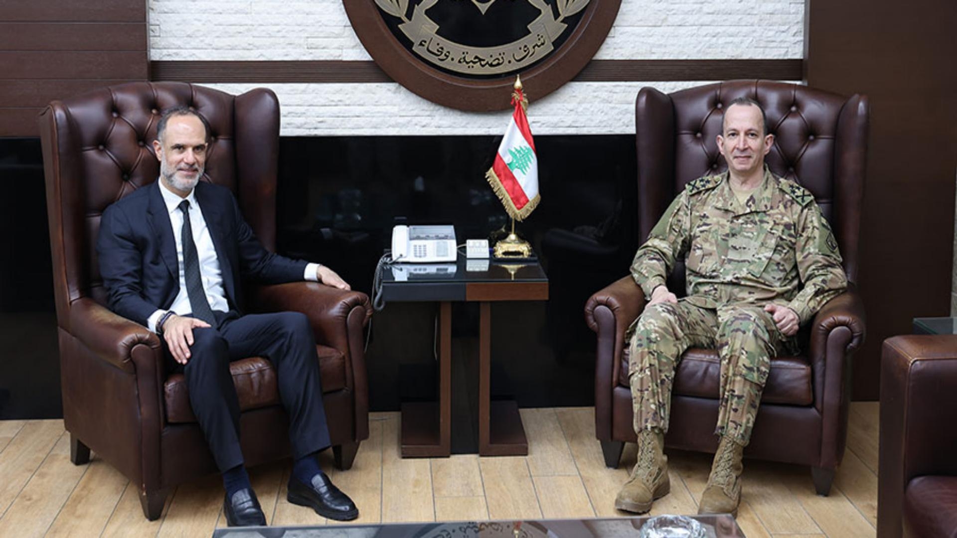Army chief receives Public Works Minister, UNHCR’s Freijsen, head of ...