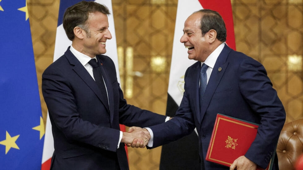Egypt and France sign a 7-billion-euro agreement to develop a green hydrogen production plant ...