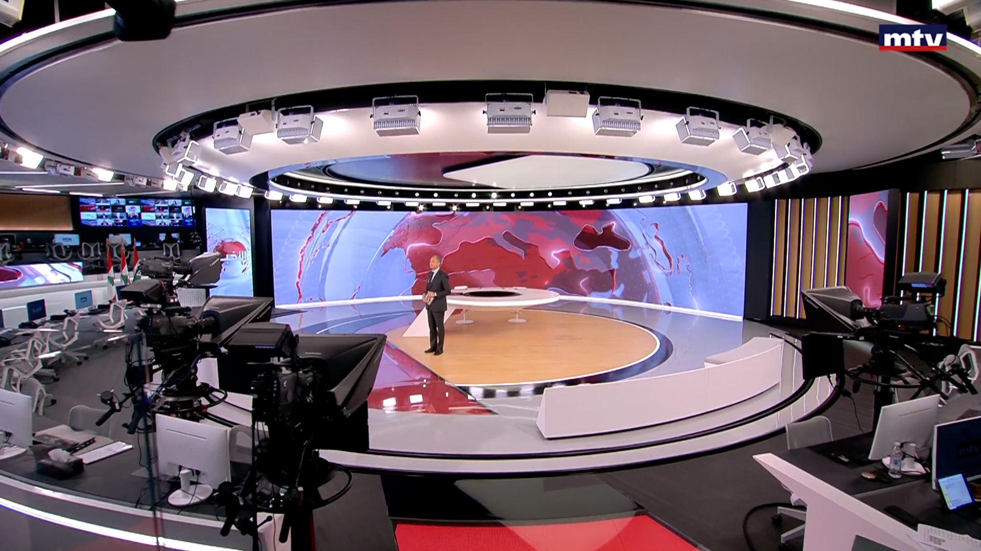 Program - نشرة المساء - 2010 - 14 تموز 2025 - MTV Lebanon