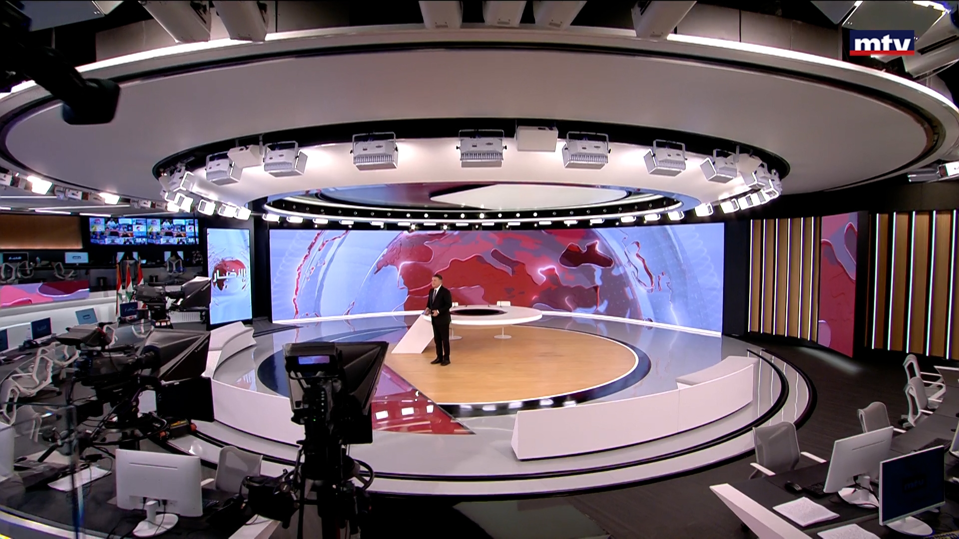 Program - نشرة المساء - 2010 - 06 تموز 2025 - MTV Lebanon